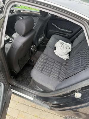 Audi A6 2000 Jurbarkas, ar dzinēja tilpumu 2.50 L un nobraukumu 324 tūkst. km par 800 €, foto 11 vietnē AUTOMOTO.COM.LV