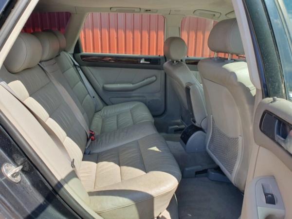 Audi A6 2003 in Riga, with an engine capacity of 2.50 L and mileage of 217 thousand km for 2150 €, photo 6 on AUTOMOTO.COM.LV