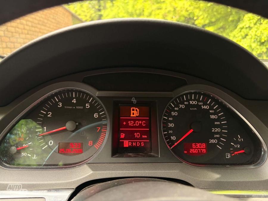 Audi A6 2004 Viļņa, ar dzinēja tilpumu 2.40 L un nobraukumu 260 tūkst. km par 1550 €, foto 10 vietnē AUTOMOTO.COM.LV