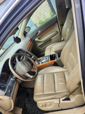 Audi A6 2004 in Kaunas, with an engine capacity of 3.20 L and mileage of 350 thousand km for 1500 €, photo 5 on AUTOMOTO.COM.LV
