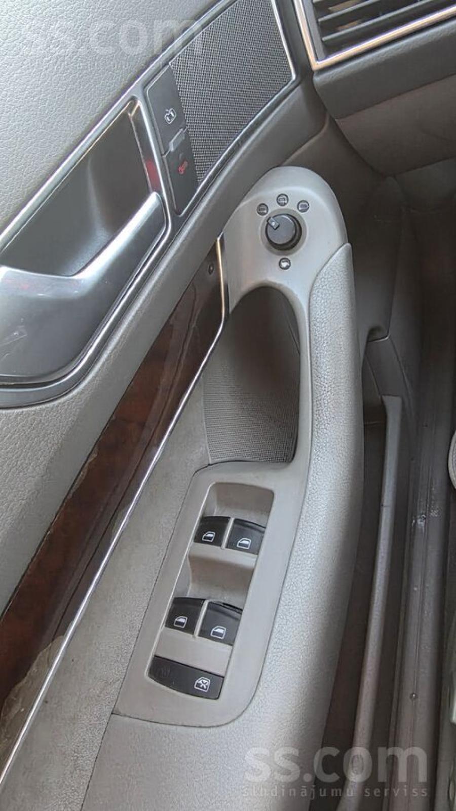 Audi A6 2004 in Riga, with an engine capacity of 3.20 L and mileage of 265 thousand km for 2400 €, photo 10 on AUTOMOTO.COM.LV
