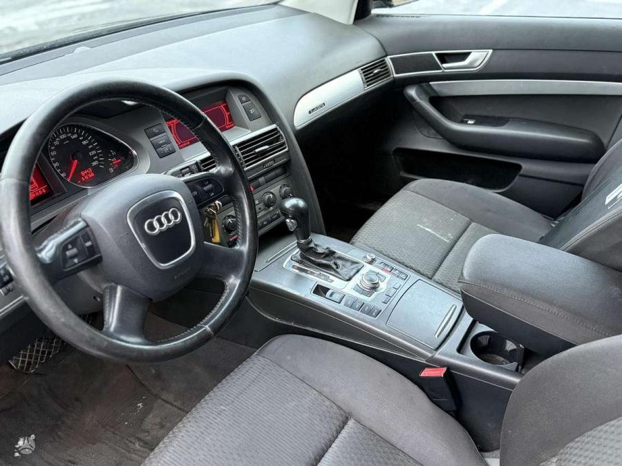 Audi A6 2005 in Vilnius, with an engine capacity of 2.70 L and mileage of 323 thousand km for 2700 €, photo 12 on AUTOMOTO.COM.LV