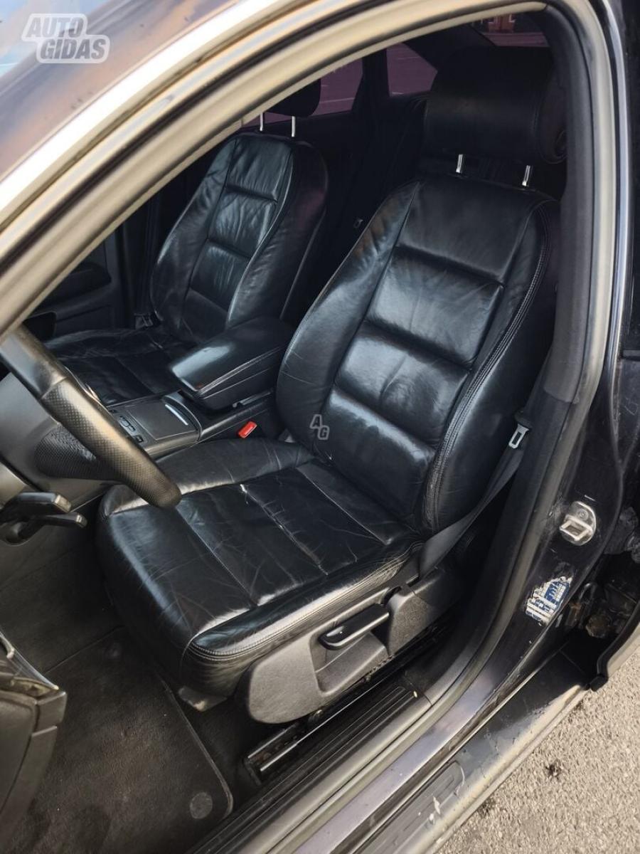 Audi A6 2005 Telšiai, ar dzinēja tilpumu 3.00 L un nobraukumu 399 tūkst. km par 2500 €, foto 11 vietnē AUTOMOTO.COM.LV