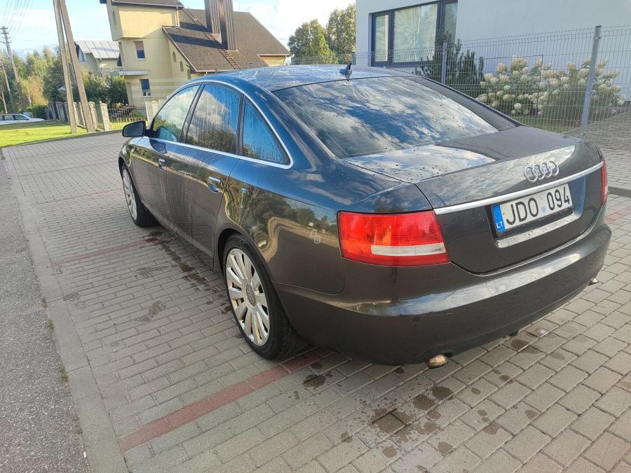 Ауди А6 2005 в Укмерге, объемом двигателя 3.00 л и пробегом 378 тыс. км за 2300 €, фото 5 на AUTOMOTO.COM.LV