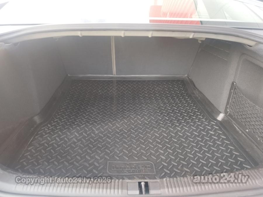 Audi A6 2005 Tartu, ar dzinēja tilpumu 3.20 L un nobraukumu 254 tūkst. km par 2990 €, foto 10 vietnē AUTOMOTO.COM.LV