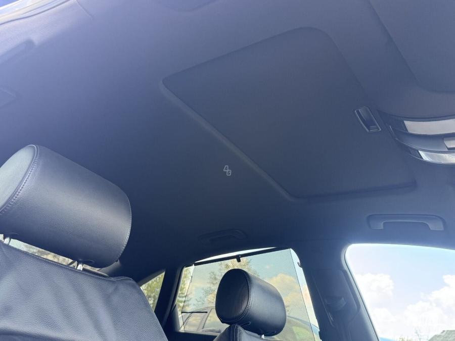 Audi A6 2006 in Siauliai, with an engine capacity of 4.20 L and mileage of 111 thousand km for 2950 €, photo 16 on AUTOMOTO.COM.LV