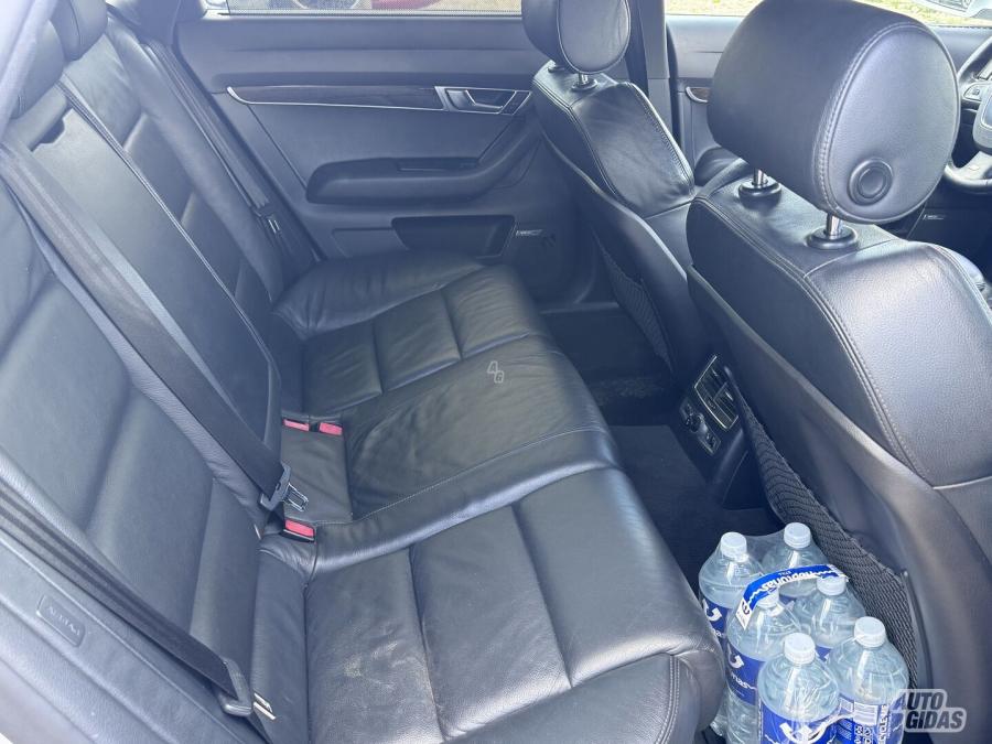 Audi A6 2006 in Siauliai, with an engine capacity of 4.20 L and mileage of 111 thousand km for 2950 €, photo 17 on AUTOMOTO.COM.LV