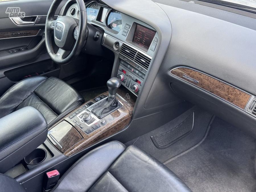 Audi A6 2006 in Siauliai, with an engine capacity of 4.20 L and mileage of 326 thousand km for 2950 €, photo 13 on AUTOMOTO.COM.LV