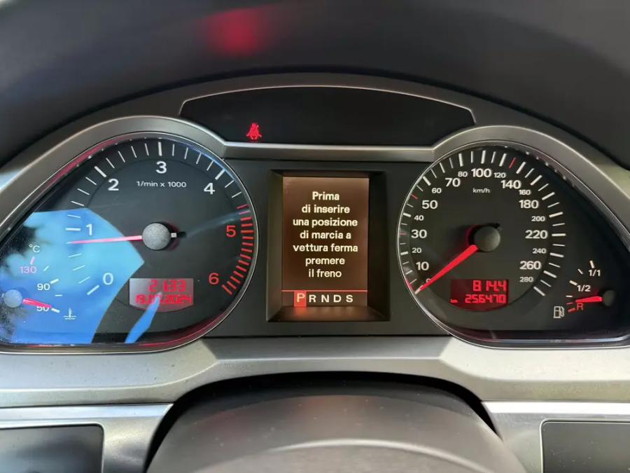 Audi A6 2008 Rīga, ar dzinēja tilpumu 3.00 L un nobraukumu 256 tūkst. km par 2000 €, foto 13 vietnē AUTOMOTO.COM.LV
