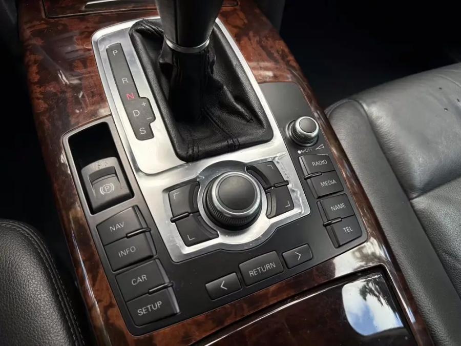 Audi A6 2008 Rīga, ar dzinēja tilpumu 3.00 L un nobraukumu 256 tūkst. km par 2000 €, foto 14 vietnē AUTOMOTO.COM.LV