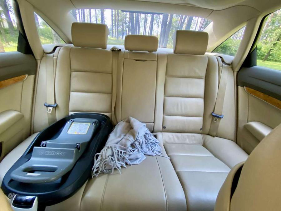 Audi A6 2010 in Kaunas, with an engine capacity of 3.00 L and mileage of 215 thousand km for 6600 €, photo 6 on AUTOMOTO.COM.LV