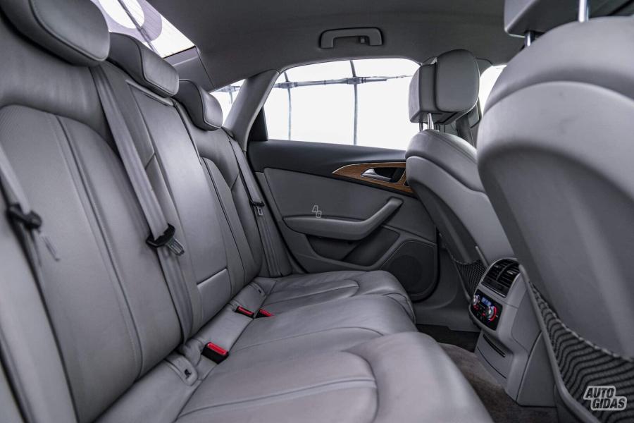 Audi A6 2012 in Kaunas, with an engine capacity of 3.00 L and mileage of 321 thousand km for 10690 €, photo 11 on AUTOMOTO.COM.LV
