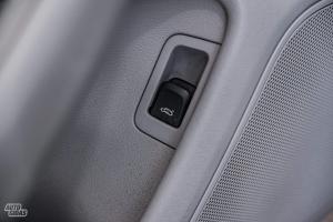 Audi A6 2012 in Kaunas, with an engine capacity of 3.00 L and mileage of 321 thousand km for 10690 €, photo 17 on AUTOMOTO.COM.LV