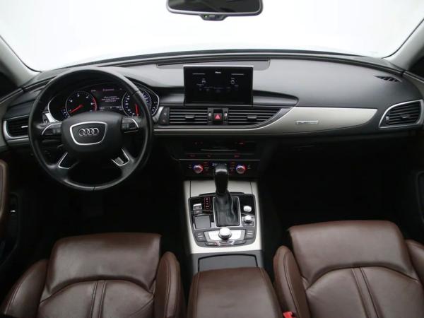 Audi A6 2015 in Vilnius, with an engine capacity of 3.00 L and mileage of 270 thousand km for 14899 €, photo 2 on AUTOMOTO.COM.LV