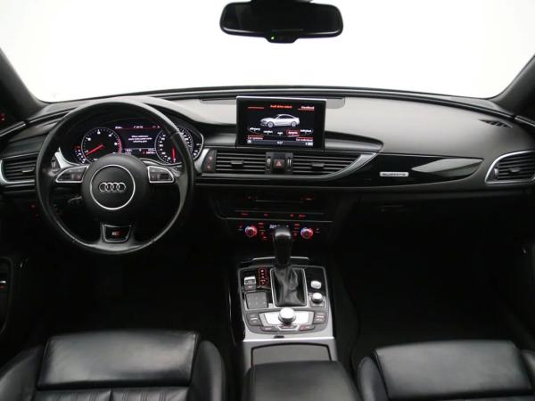 Audi A6 2016 in Vilnius, with an engine capacity of 3.00 L and mileage of 249 thousand km for 15599 €, photo 2 on AUTOMOTO.COM.LV