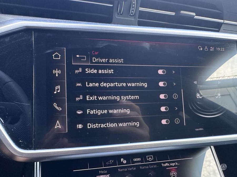 Audi A6 2024 Viļņa, ar dzinēja tilpumu 1.98 L un nobraukumu 36 tūkst. km par 49900 €, foto 23 vietnē AUTOMOTO.COM.LV