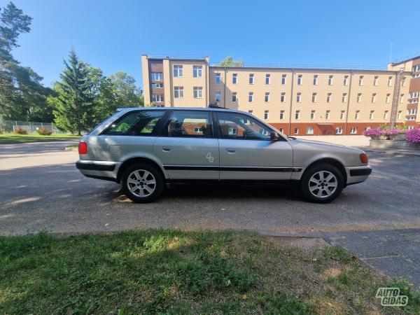 Ауди А6 1992 в Аникщяй, объемом двигателя 2.50 л и пробегом 250 тыс. км за 990 €, фото 5 на AUTOMOTO.COM.LV