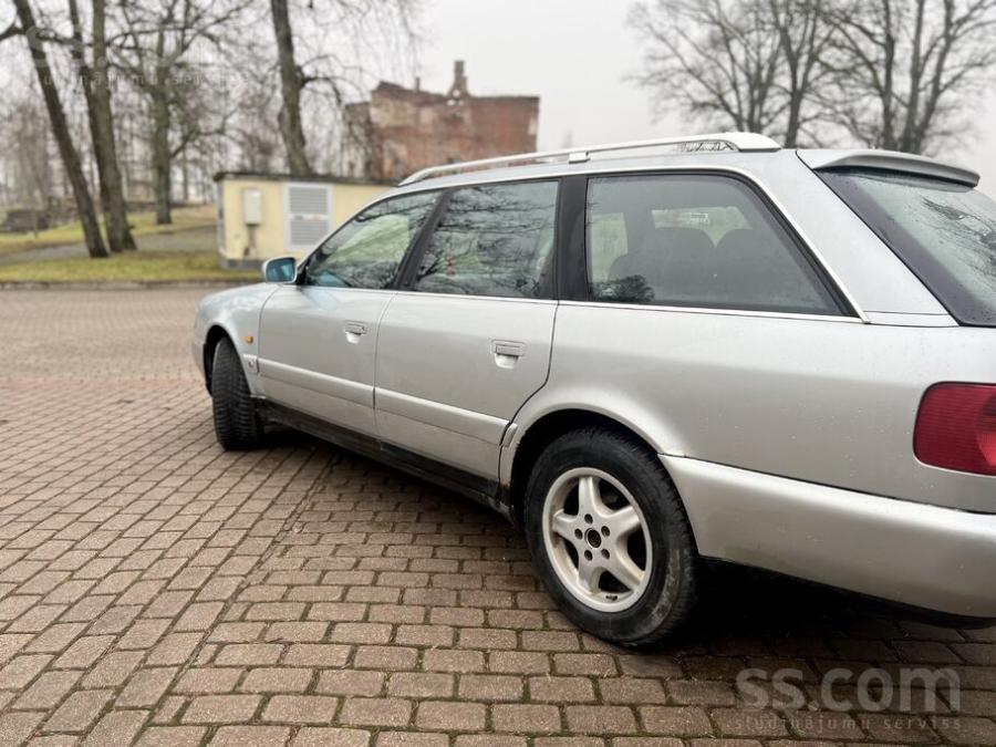 Audi A6 1995 in Cesis, with an engine capacity of 2.50 L and mileage of 506 thousand km for 1370 €, photo 5 on AUTOMOTO.COM.LV