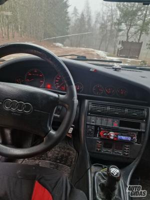 Audi A6 1995 Utena, ar dzinēja tilpumu 2.50 L un nobraukumu 483 tūkst. km par 650 €, foto 14 vietnē AUTOMOTO.COM.LV