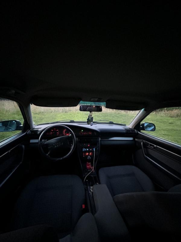 Audi A6 1995 Jehvi, ar dzinēja tilpumu 2.50 L un nobraukumu 0 tūkst. km par 1700 €, foto 7 vietnē AUTOMOTO.COM.LV
