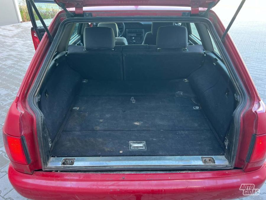 Audi A6 1995 in Kaunas, with an engine capacity of 2.50 L and mileage of 386 thousand km for 1000 €, photo 8 on AUTOMOTO.COM.LV