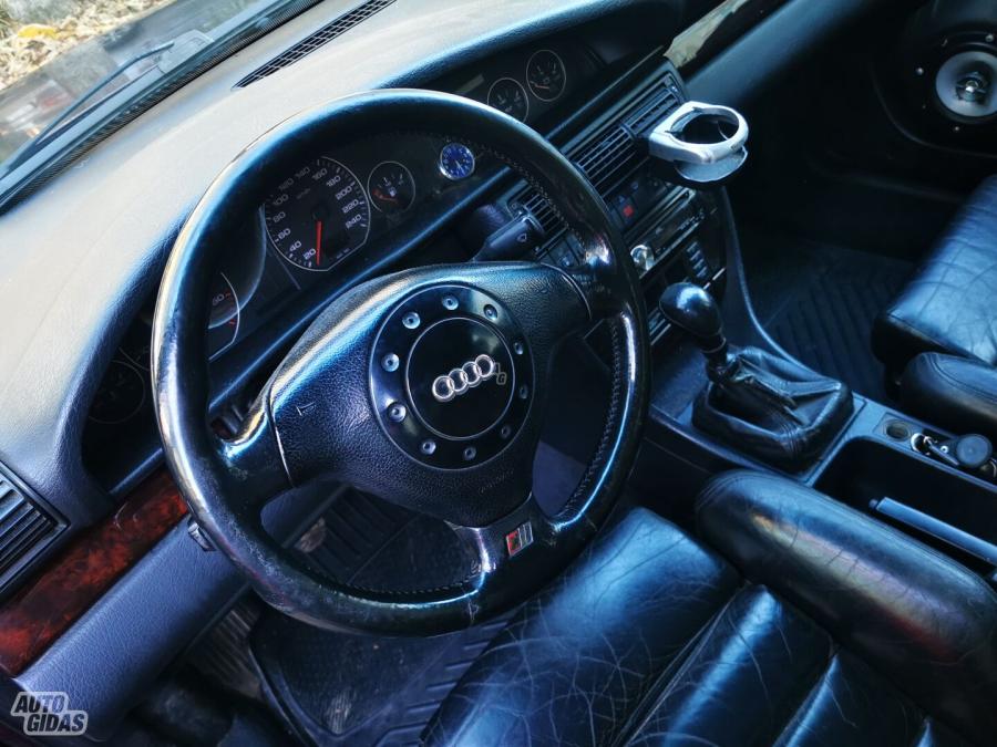 Audi A6 1995 Visaginas, ar dzinēja tilpumu 2.50 L un nobraukumu 468 tūkst. km par 999 €, foto 9 vietnē AUTOMOTO.COM.LV