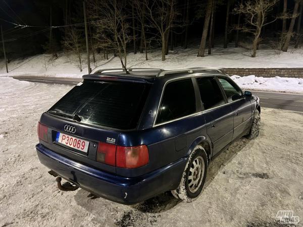 Audi A6 1996 Kauņa, ar dzinēja tilpumu 2.80 L un nobraukumu 400 tūkst. km par 2300 €, foto 4 vietnē AUTOMOTO.COM.LV