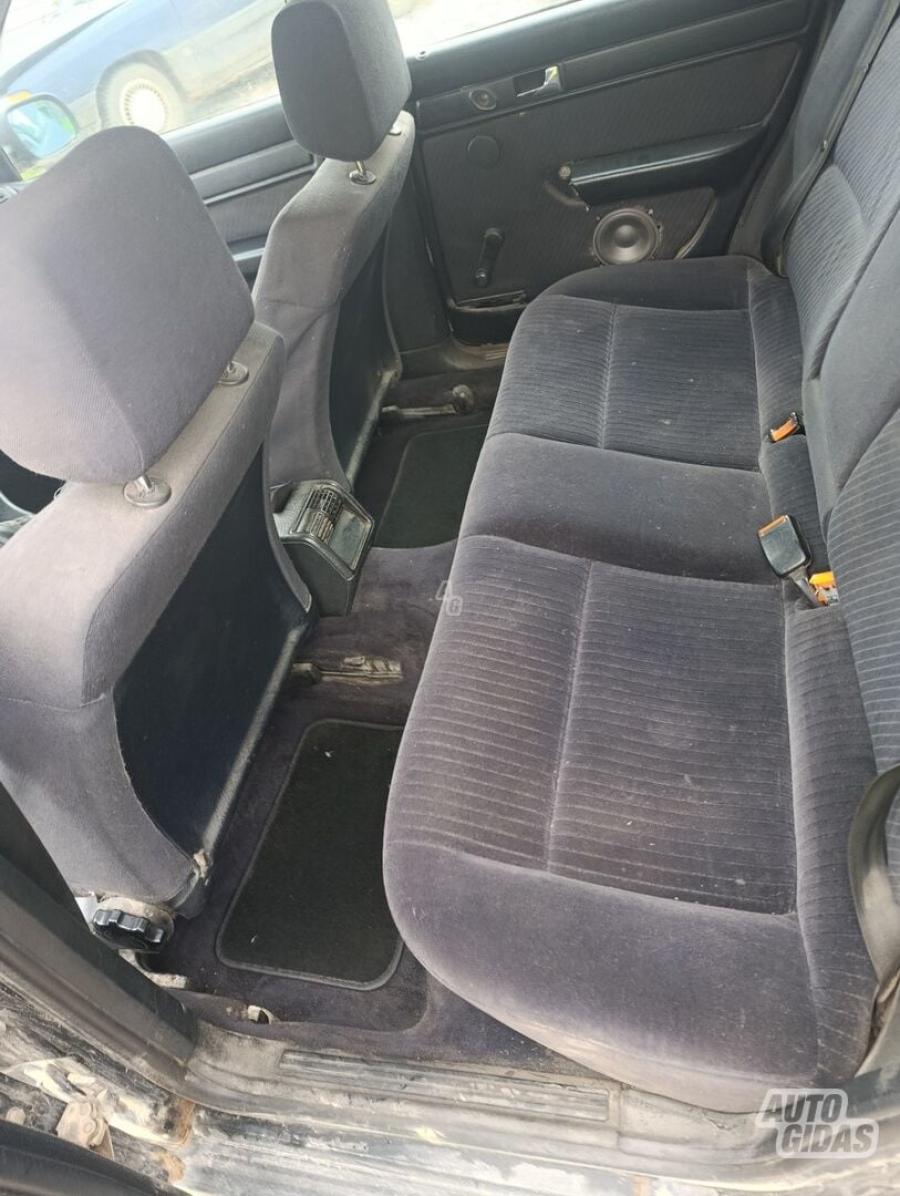 Audi A6 1996 in Vilnius, with an engine capacity of 1.90 L and mileage of 400 thousand km for 750 €, photo 7 on AUTOMOTO.COM.LV