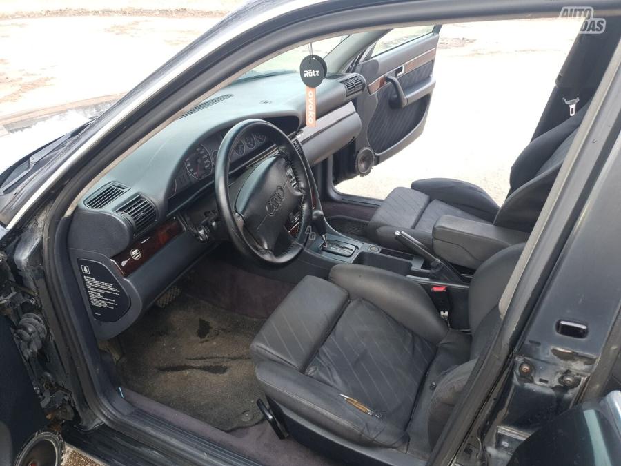 Audi A6 1996 Trakai, ar dzinēja tilpumu 2.50 L un nobraukumu 370 tūkst. km par 2300 €, foto 12 vietnē AUTOMOTO.COM.LV