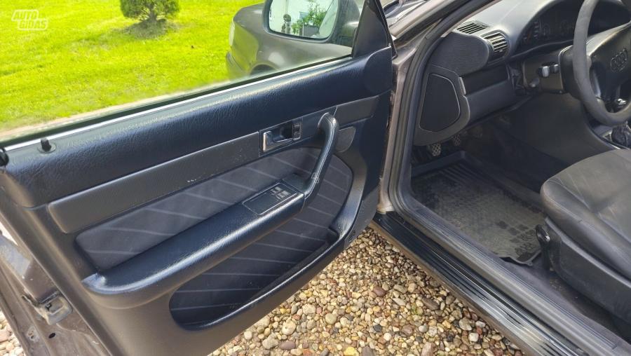 Audi A6 1996 in Marijampole, with an engine capacity of 2.50 L and mileage of 440 thousand km for 550 €, photo 12 on AUTOMOTO.COM.LV