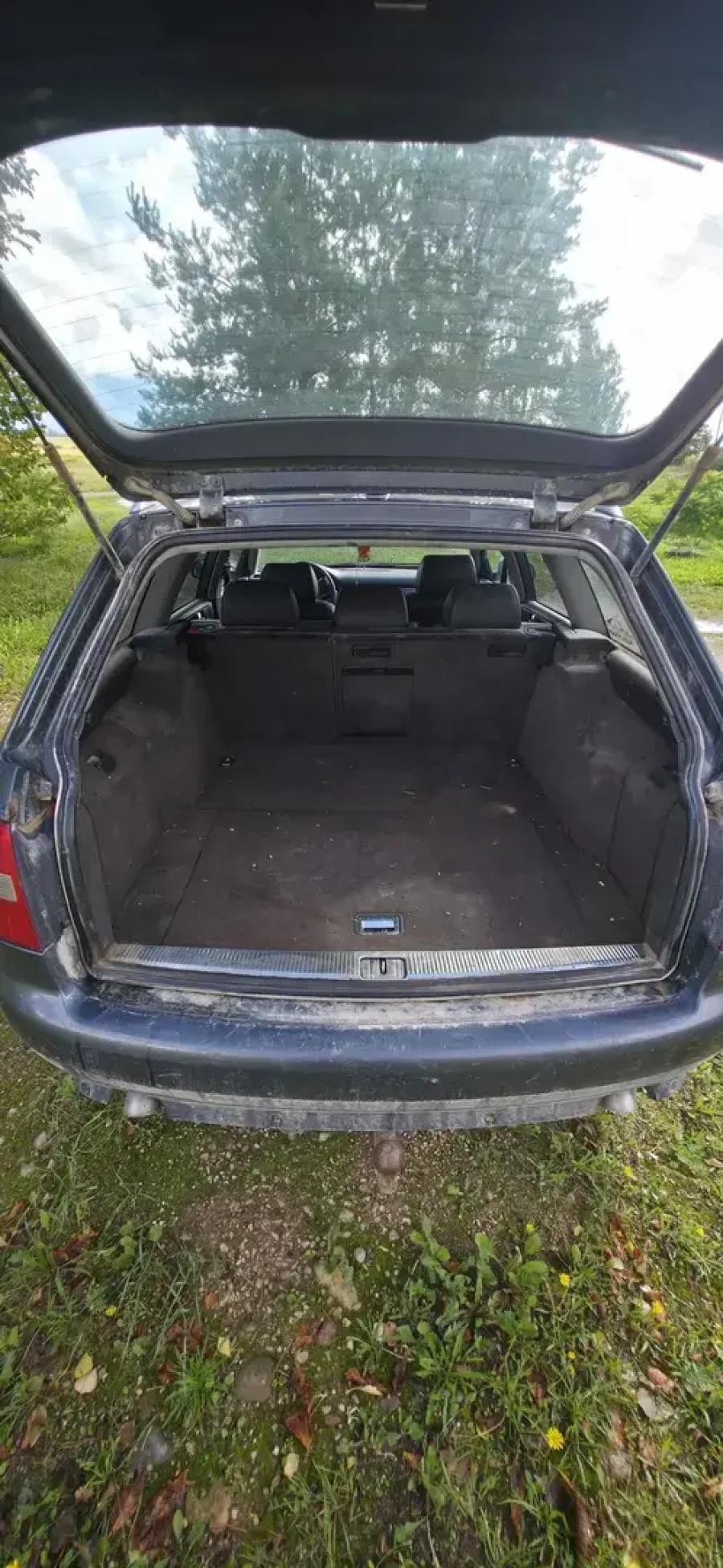 Audi A6 2001 Balvi, ar dzinēja tilpumu 2.50 L un nobraukumu 451 tūkst. km par 800 €, foto 5 vietnē AUTOMOTO.COM.LV