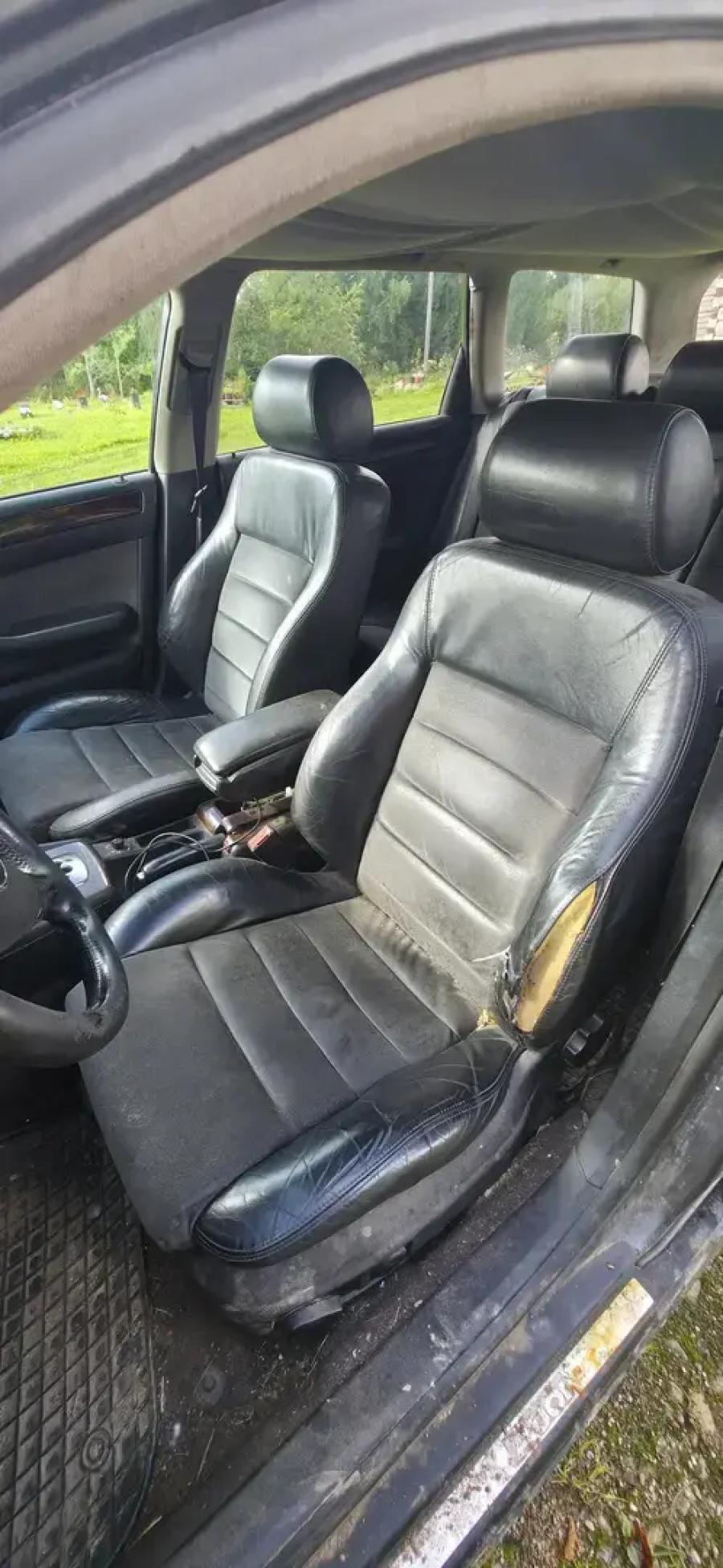 Audi A6 2001 Balvi, ar dzinēja tilpumu 2.50 L un nobraukumu 451 tūkst. km par 800 €, foto 6 vietnē AUTOMOTO.COM.LV