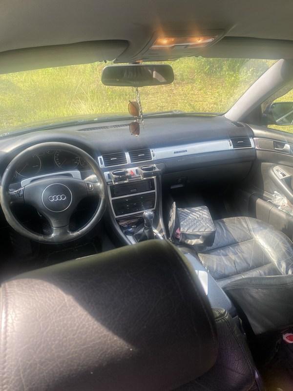 Audi A6 2002 in Parnu, with an engine capacity of 2.50 L and mileage of 479 thousand km for 1200 €, photo 9 on AUTOMOTO.COM.LV