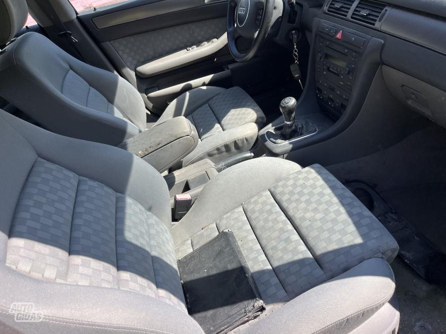 Audi A6 2002 Vilkaviškis, ar dzinēja tilpumu 2.50 L un nobraukumu 220 tūkst. km par 230 €, foto 11 vietnē AUTOMOTO.COM.LV