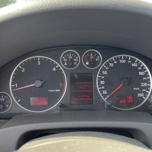 Audi A6 2002 Šauļi, ar dzinēja tilpumu 2.50 L un nobraukumu 300 tūkst. km par 999 €, foto 14 vietnē AUTOMOTO.COM.LV