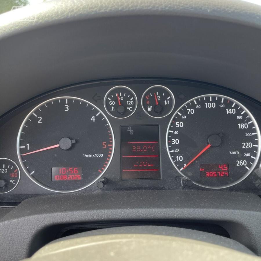 Audi A6 2002 Šauļi, ar dzinēja tilpumu 2.50 L un nobraukumu 300 tūkst. km par 999 €, foto 14 vietnē AUTOMOTO.COM.LV