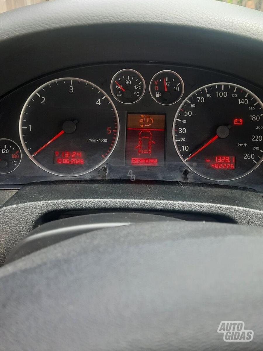 Audi A6 2002 in Kaunas, with an engine capacity of 2.50 L and mileage of 400 thousand km for 1500 €, photo 9 on AUTOMOTO.COM.LV