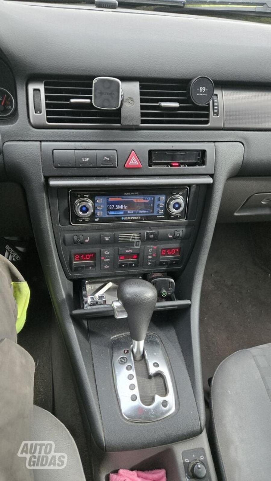 Audi A6 2002 in Prienai, with an engine capacity of 2.50 L and mileage of 223 thousand km for 1000 €, photo 8 on AUTOMOTO.COM.LV
