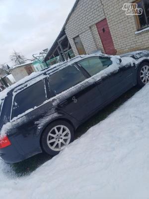 Audi A6 2003 Utena, ar dzinēja tilpumu 2.50 L un nobraukumu 320 tūkst. km par 1250 €, foto 2 vietnē AUTOMOTO.COM.LV