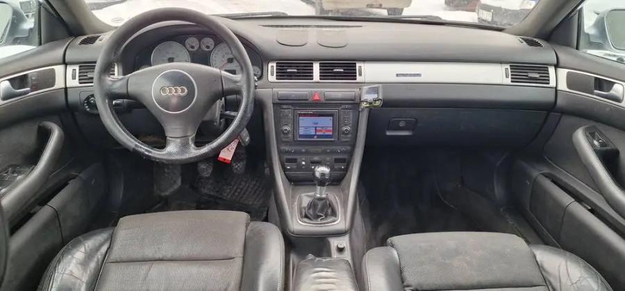 Audi A6 2003 in Valmiera, with an engine capacity of 2.50 L and mileage of 475 thousand km for 1900 €, photo 8 on AUTOMOTO.COM.LV