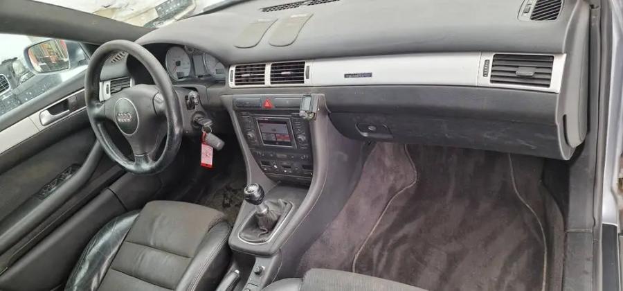 Audi A6 2003 in Valmiera, with an engine capacity of 2.50 L and mileage of 475 thousand km for 1900 €, photo 10 on AUTOMOTO.COM.LV