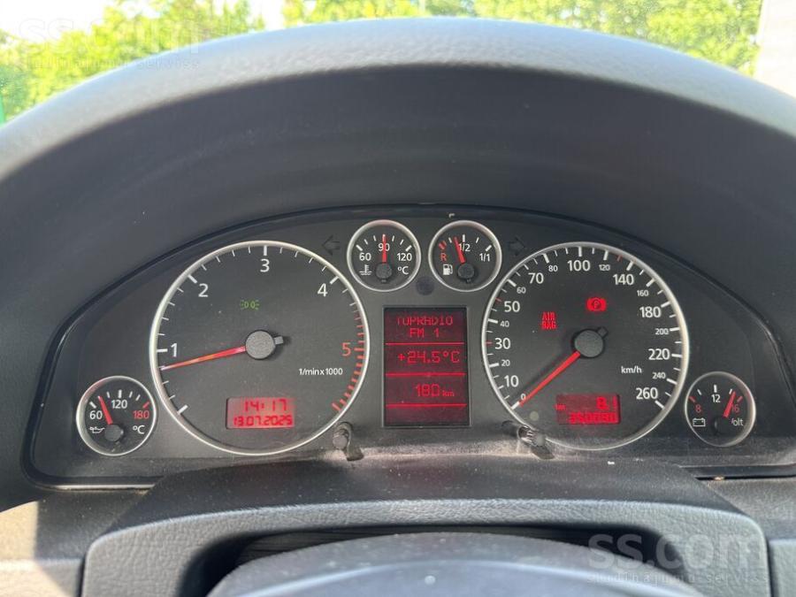 Audi A6 2004 Daugavpils, ar dzinēja tilpumu 2.50 L un nobraukumu 0 tūkst. km par 1650 €, foto 17 vietnē AUTOMOTO.COM.LV