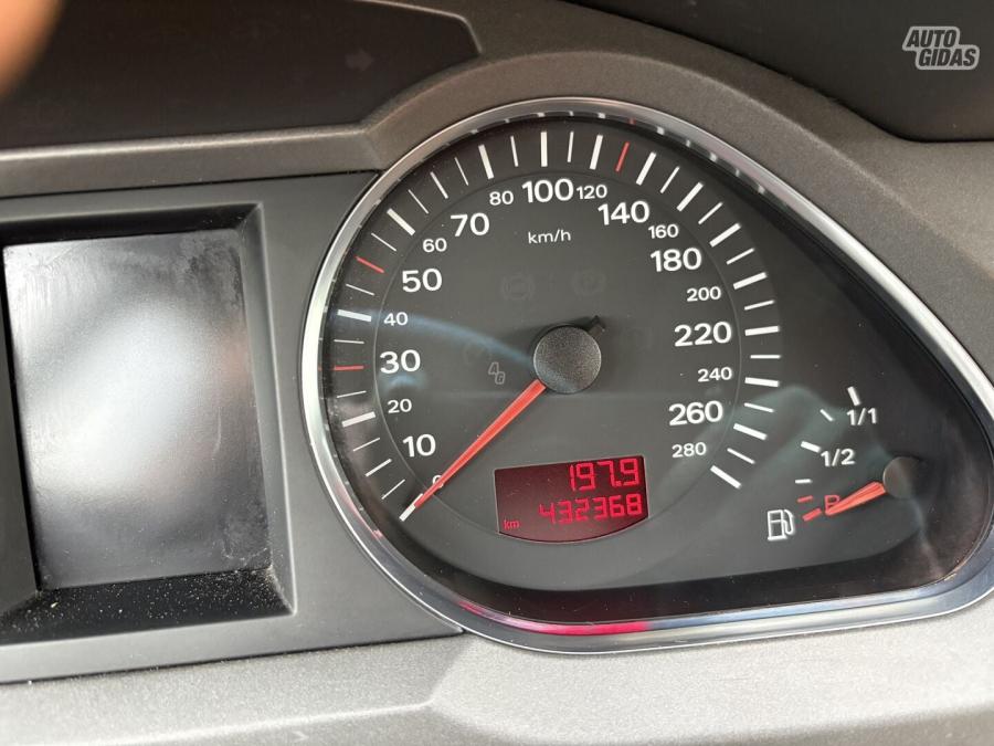Audi A6 2006 Raseiniai, ar dzinēja tilpumu 3.00 L un nobraukumu 433 tūkst. km par 2200 €, foto 11 vietnē AUTOMOTO.COM.LV