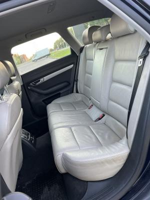 Audi A6 2007 in Narva, with an engine capacity of 2.00 L and mileage of 366 thousand km for 1799 €, photo 21 on AUTOMOTO.COM.LV
