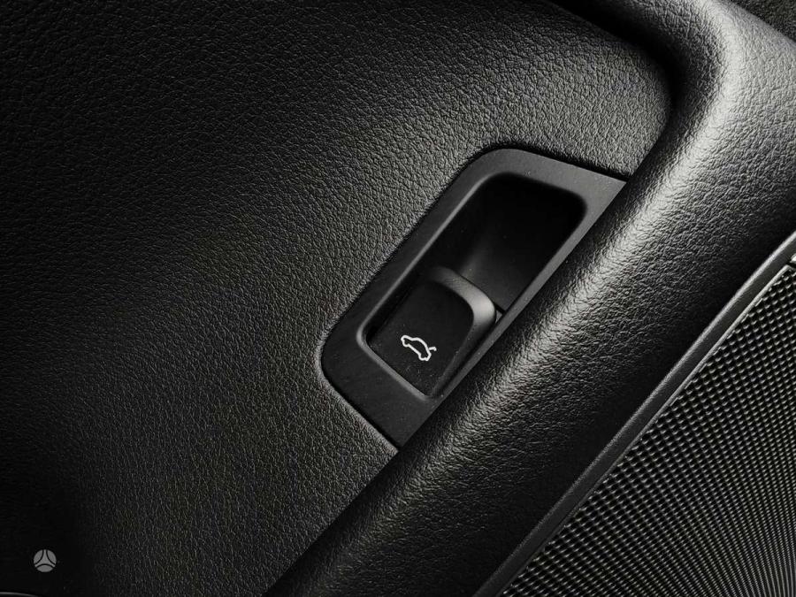 Audi A6 2012 in Klaipeda, with an engine capacity of 2.97 L and mileage of 200 thousand km for 12950 €, photo 31 on AUTOMOTO.COM.LV