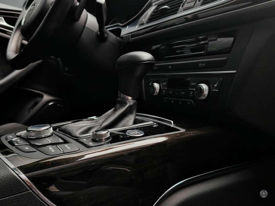 Audi A6 2012 in Klaipeda, with an engine capacity of 2.97 L and mileage of 200 thousand km for 12950 €, photo 47 on AUTOMOTO.COM.LV