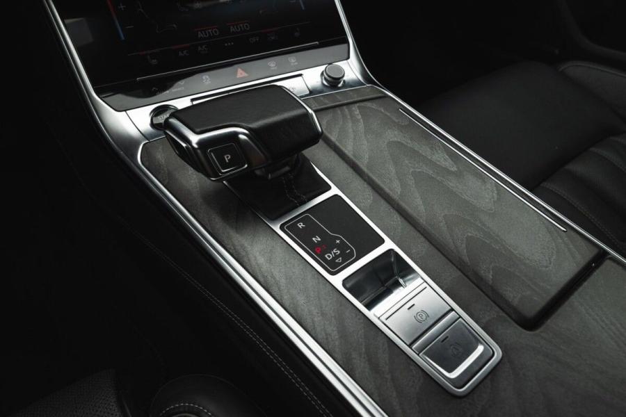 Audi A6 2023 Ventspils, ar dzinēja tilpumu 2.00 L un nobraukumu 206 tūkst. km par 24500 €, foto 34 vietnē AUTOMOTO.COM.LV