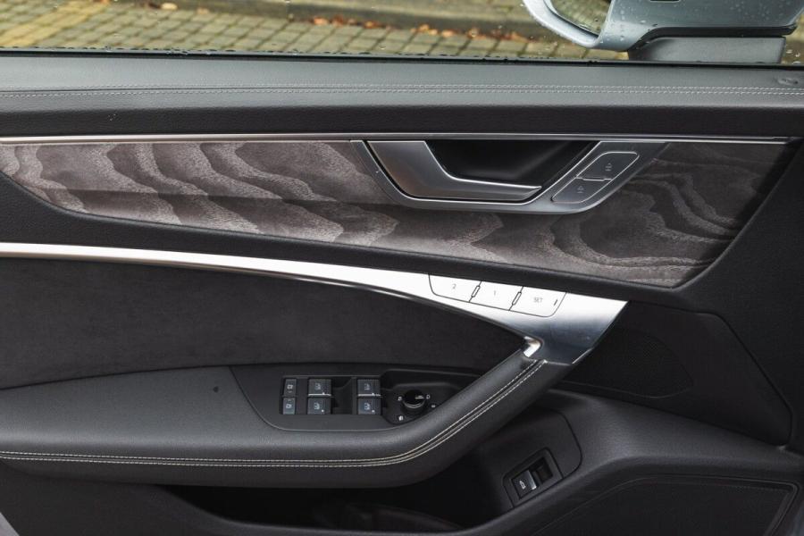 Audi A6 2023 Ventspils, ar dzinēja tilpumu 2.00 L un nobraukumu 206 tūkst. km par 24500 €, foto 37 vietnē AUTOMOTO.COM.LV