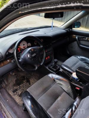 Violets Audi A6 1997 Rīga, ar dzinēja tilpumu 2.50 L un nobraukumu 393 tūkst. km par 3200 €, foto 5 vietnē AUTOMOTO.COM.LV