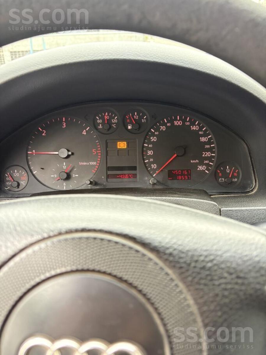 Violets Audi A6 1997 Rīga, ar dzinēja tilpumu 1.90 L un nobraukumu 450 tūkst. km par 650 €, foto 9 vietnē AUTOMOTO.COM.LV